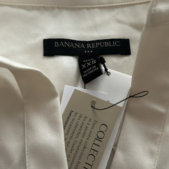 Banana Republic | Tops | Banana Republic Cream Color Satin Blouse ...